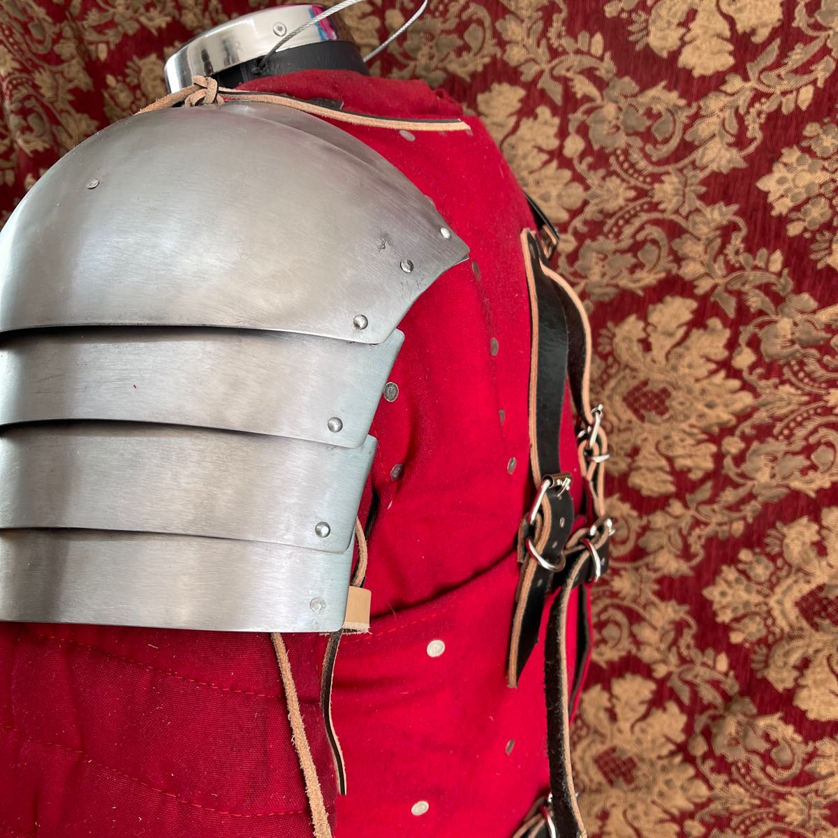 Spaulder RS Model 8A | ⚒ Red Snake ⚔️ Armory