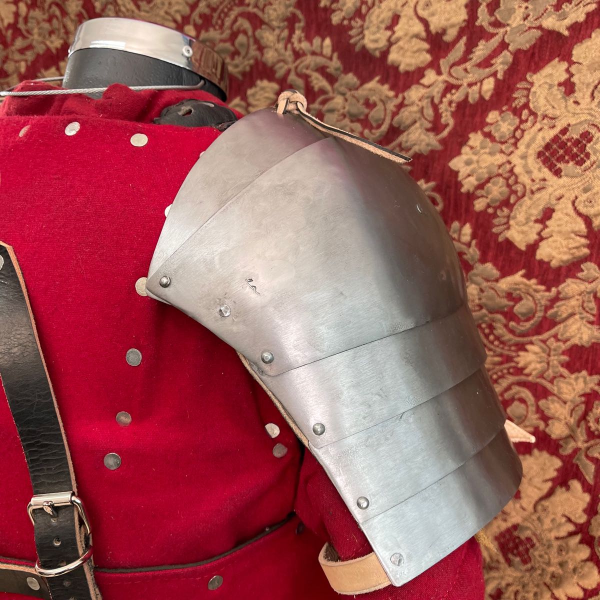 Spaulder RS Model 8A | ⚒ Red Snake ⚔️ Armory