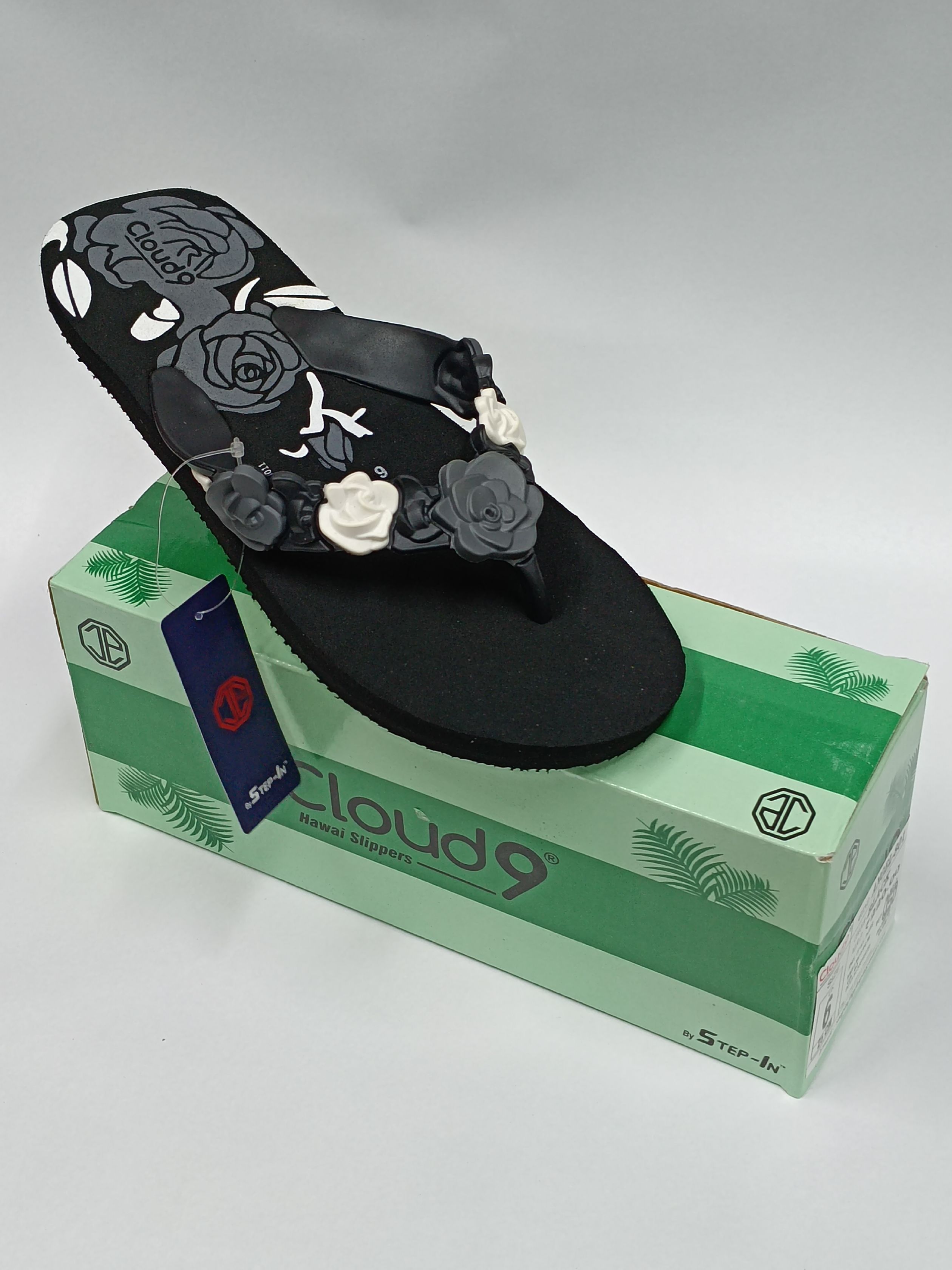 Women's Fabrication Slippers | Shiromani Mart