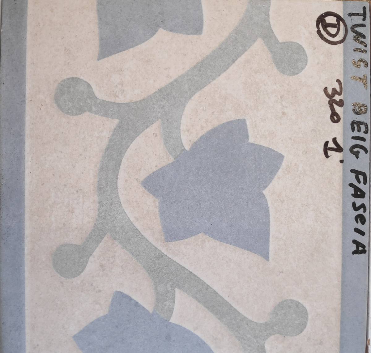 TWIST 200 BEIGE FASCIA 20/20 | FLAMINIA italian ceramic tiles