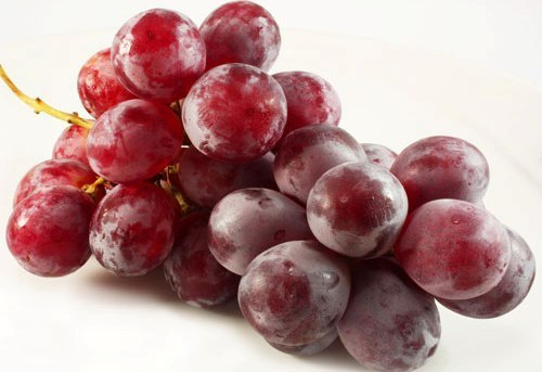 Red Globe Grapes- Seeded | Fruiters.in