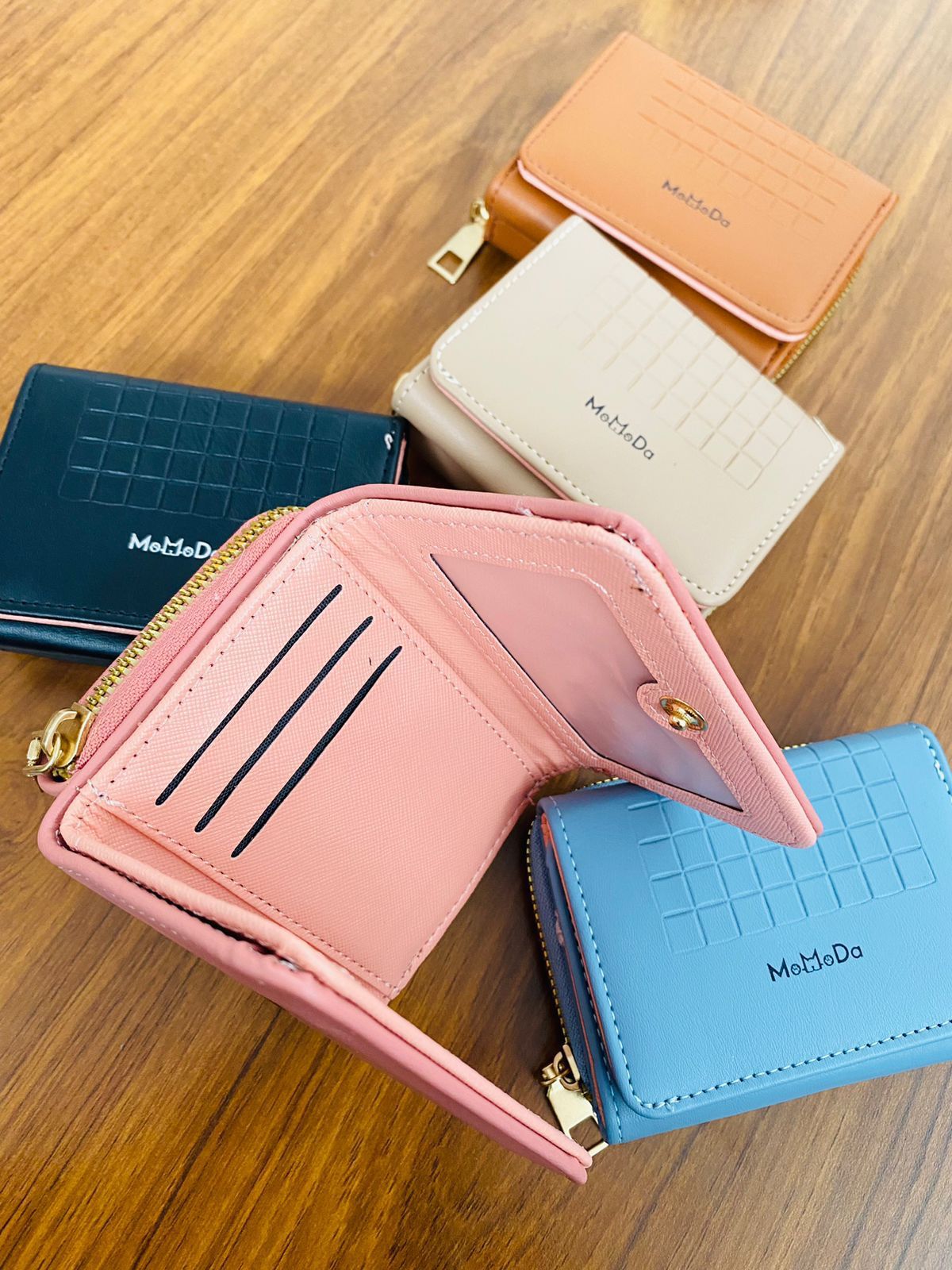 Cartera momoda Precio al mayoreo $89 | BOLSAS JULI