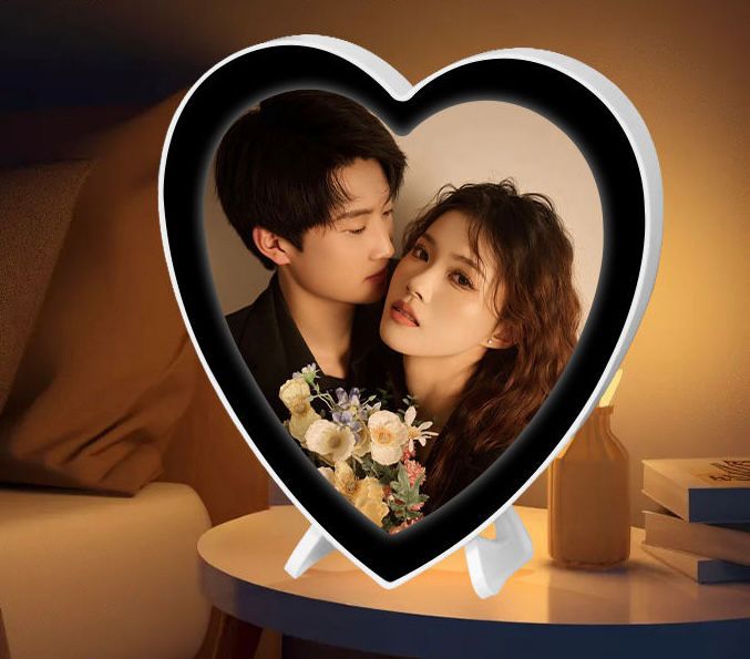 Heart Magic Mirror | TwiiMart.in