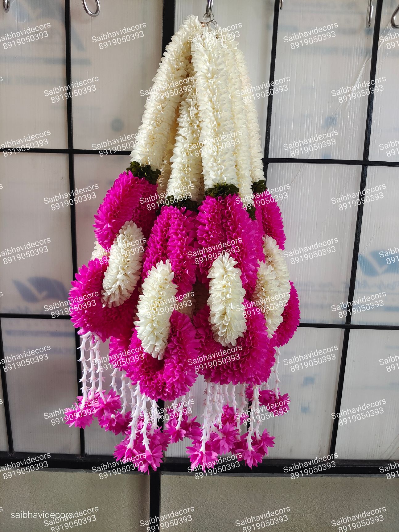 white pink small loop strings | Sai Bhavi Decors