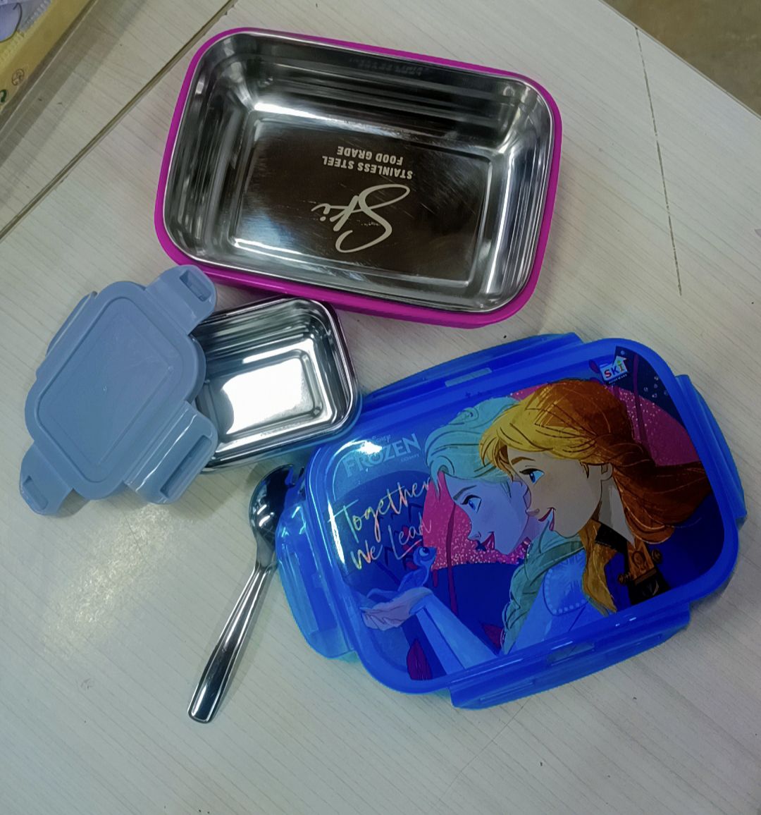 STEEL LUNCH BOX | kp