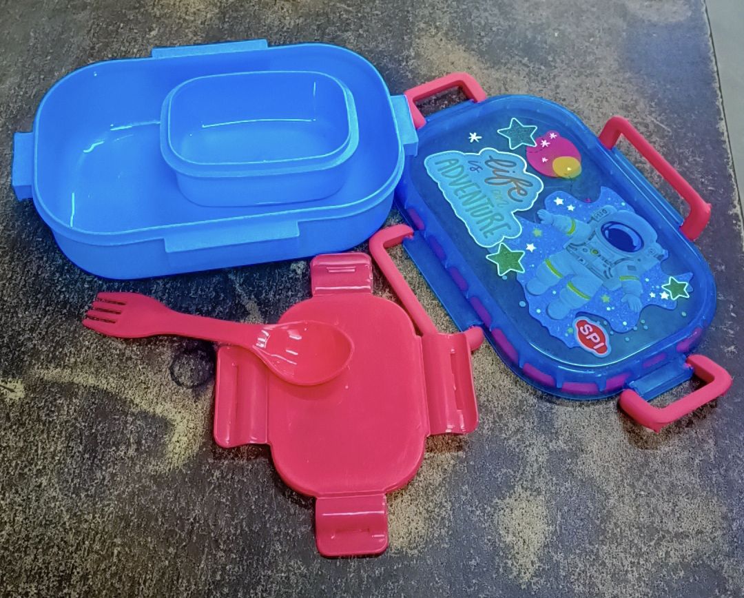 LUNCH BOX | kp