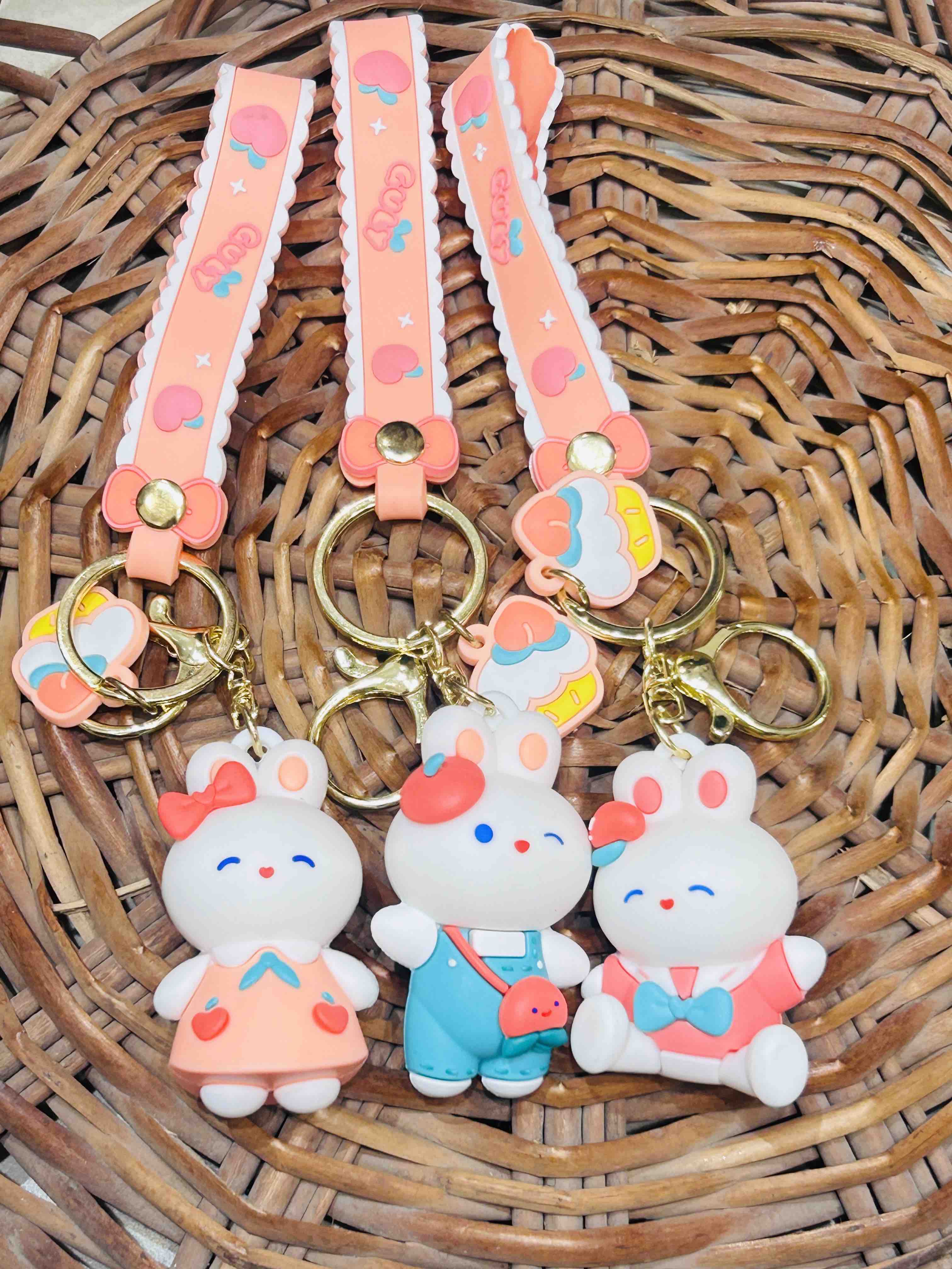 UA635 Silicon Keychain | Trendybuddy