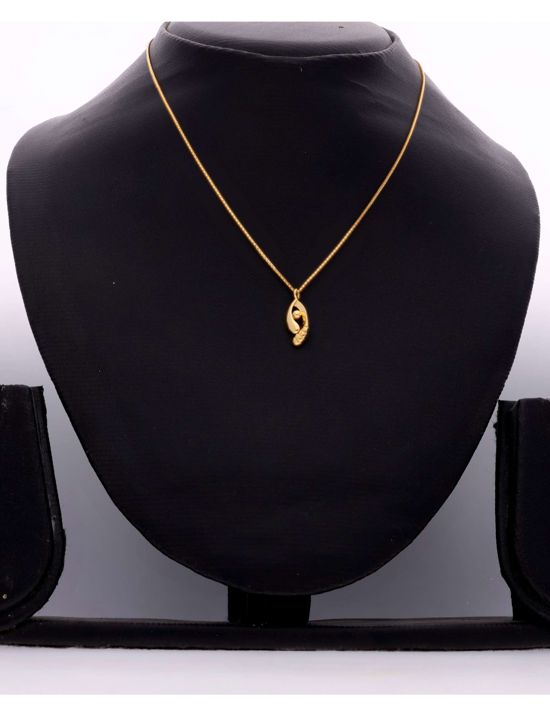 UNIQUE CHAINS AND JEWELS LIMITED