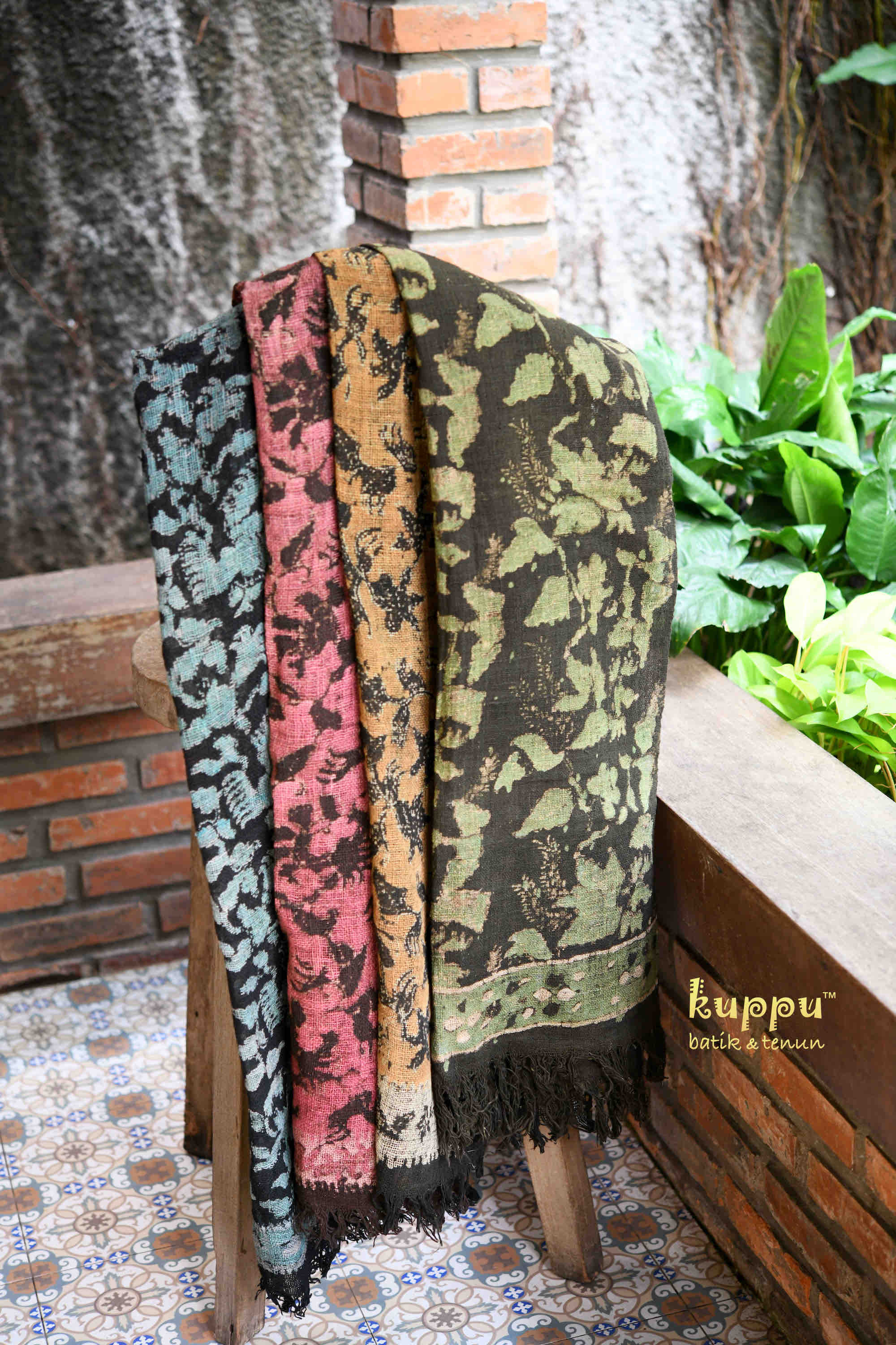 Clutch, Pouch, Knot bag & Scarf | Kuppu Batik & Tenun
