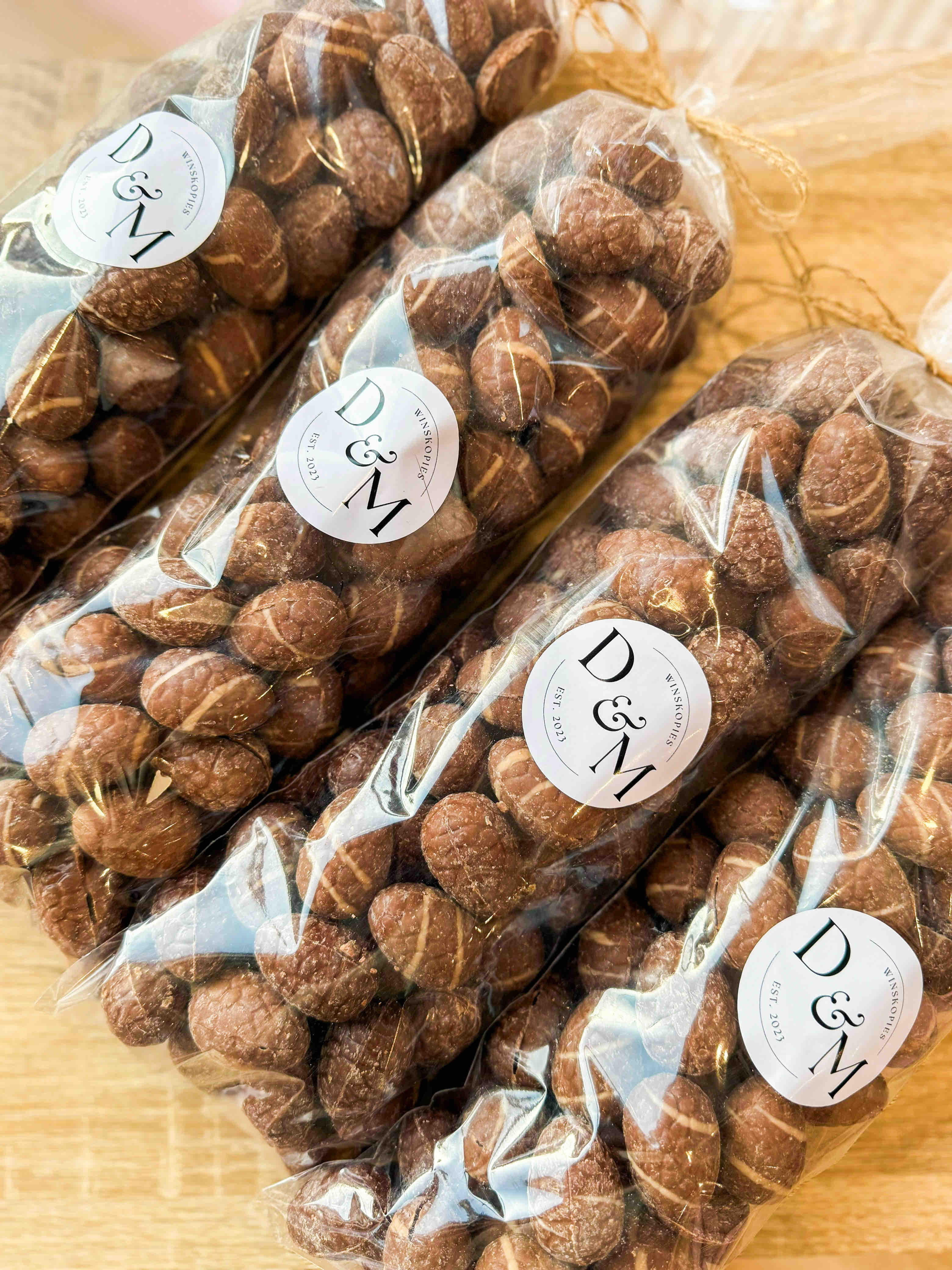 Woolies Eiertjies 1kg | Devon & Monique Winskopies