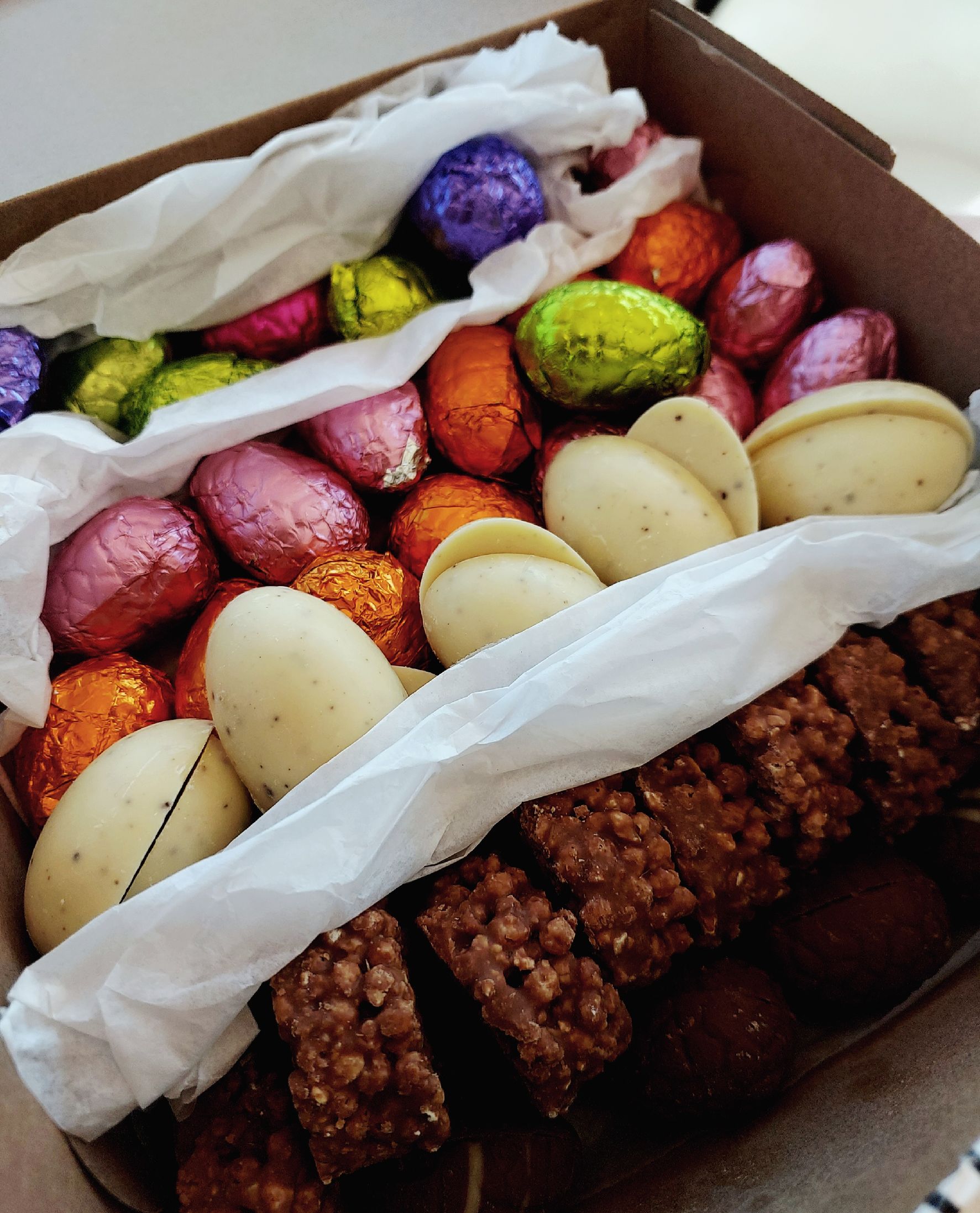 Woolies Fancy Choc | Devon & Monique Winskopies